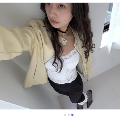 小众2026早春 精致花边V领含胸垫背心 美背