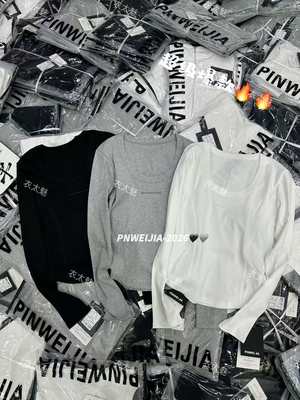 6788款2026早春新款字母图案修身圆领T恤简约打底衫蚂蚁腰长袖