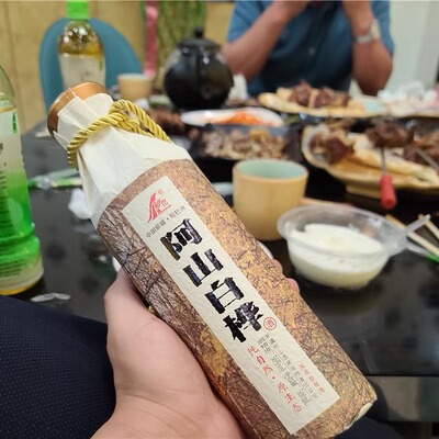 小石头接待专用酒-呼声太高了纯属帮忙跑腿每人限购5箱