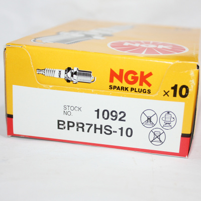 NGK火花塞BPR7HS-10两冲船外机游艇DIO/JOG/ZX50/ZZ50园林救生艇