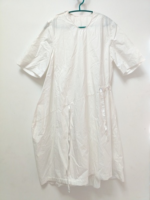 JN布衣白色全棉百搭连衣裙S码不规则花苞裙简约圆领短袖包邮女