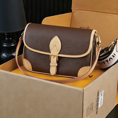 新款老花carryall小号bb法棍包牛角枕头水桶ivy邮差托特中古女包