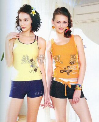 温泉保守运动风分体游泳衣