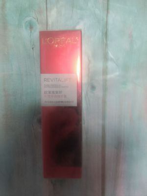 欧莱雅积雪草微精华水露紧致弹润修护舒缓8大部位爽肤水130ml正品