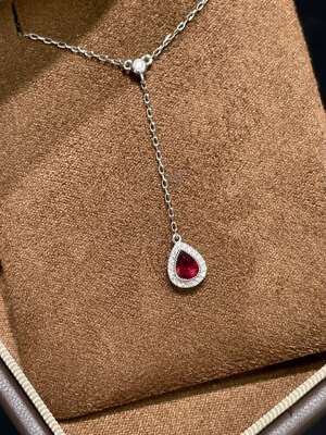 18K天然无烧红宝石套链主石：0.53ct  钻石：0.104ct重：2.13g
