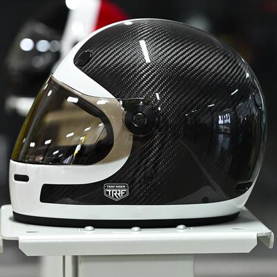骑行头盔trrf碳纤维全盔四季通用