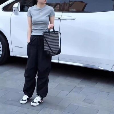 25191大爱美依缘2025新款韩系简约圆领短袖T恤帅气工装裤显瘦女潮