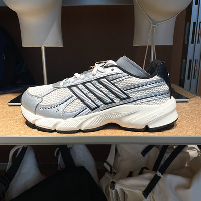 阿迪达斯女鞋2026春季新