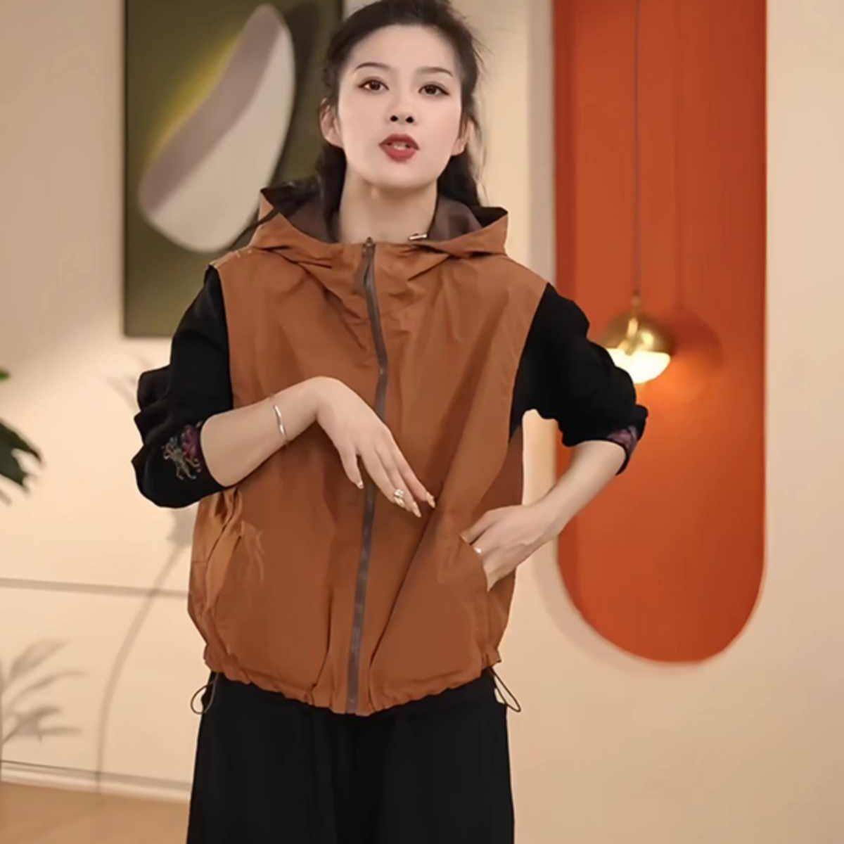 韩版双面穿休闲减龄马甲2025春季设计感气质复古马夹上衣连帽外套