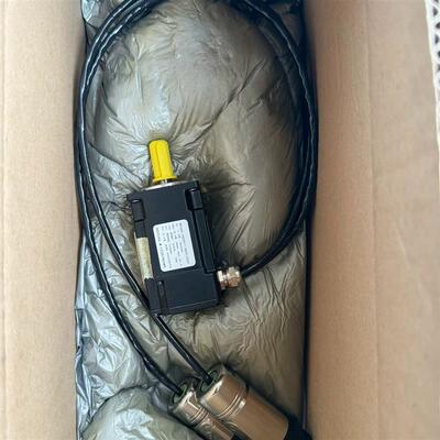 AM3011-0B00-0001 倍福BECKHOFF电机  拍前议价