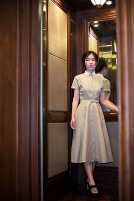 赫本米驼色短袖2017春夏新品女高端定制50年代复古麻料连衣裙优雅