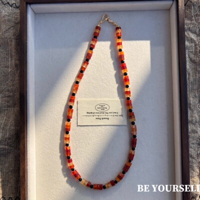 高级感复古美拉德渐变红玛瑙项链