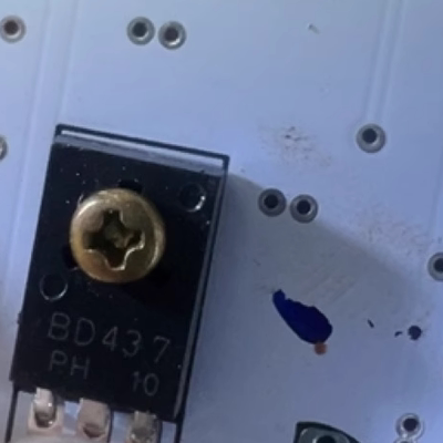 BD437 五菱宏光s荣光S宝骏560 730汽车仪表NPN晶体三极管TO126