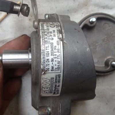 SEW ES1T OG 72 DN 1024 TTL 1852485编码器 已测 二手 拆机