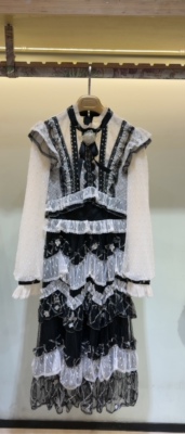 闪购秒杀！   LULUalways我爱露露25秋新法式连衣裙 LQC5029 2389