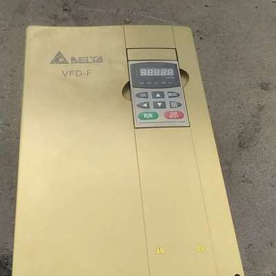 议价台达vfdf vfd220f43a 拆机功能好，外壳瑕疵见