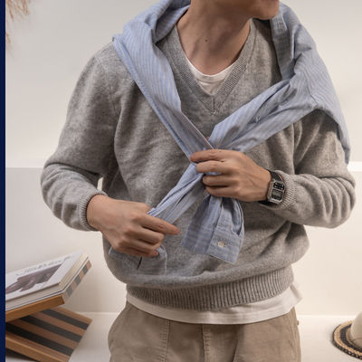 几立100%纯羊毛鸡心领毛衣针织衫