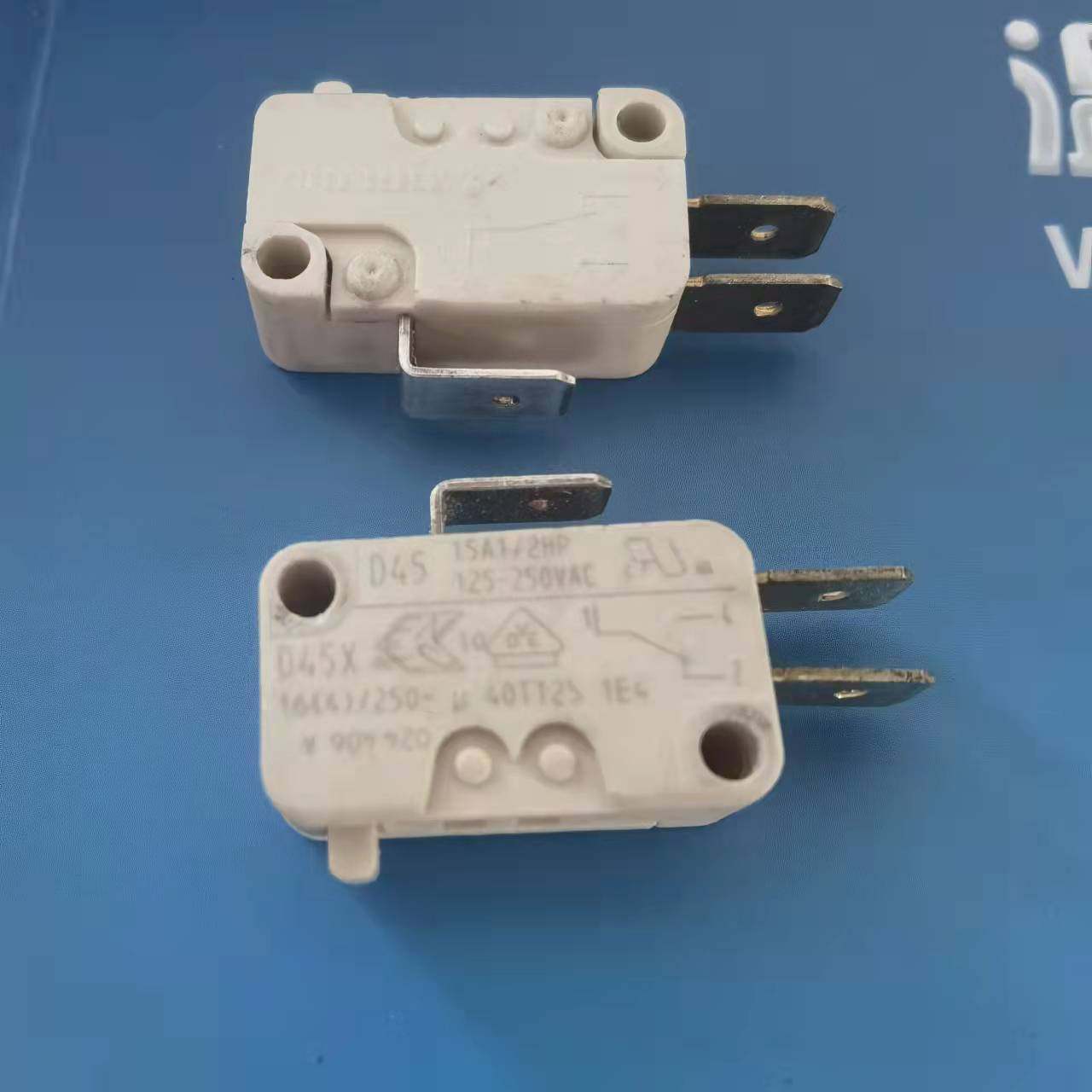 德国CHERRY樱桃D45X进口德国3足微动开关耐高温长28*宽16*厚10_虎窝淘