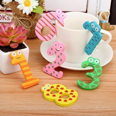 15pcsset Cute painted wooden Numbers fridge magnets whitebo