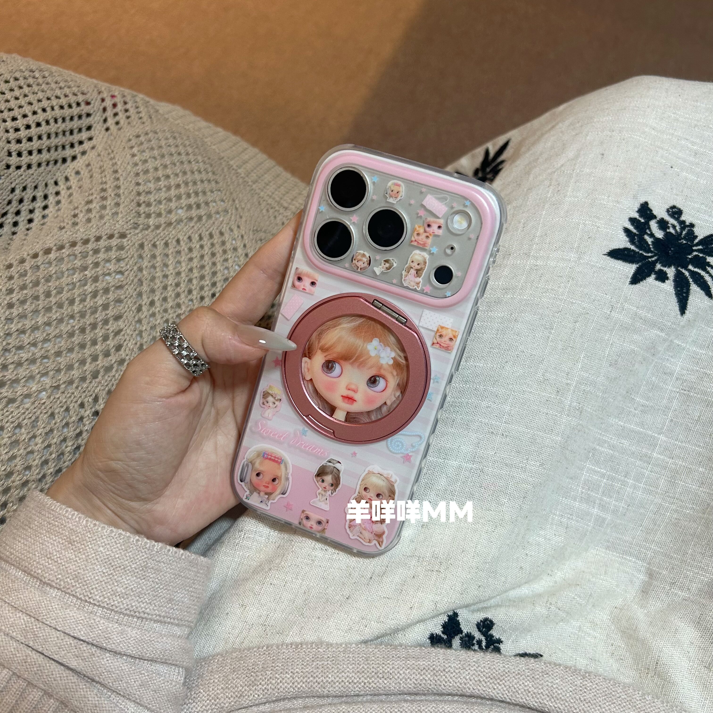 羊咩咩MM新款小众甜酷旋转磁吸支架适用苹果17ProMax手机壳iPhone16Pro韩系ins17/17Pro防摔高级感保护套