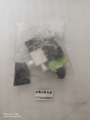 VAT真空阀门24424-KA41-CJN1/0152x全新原包装实物如图