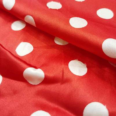 蚕之语红底白波点宽幅布料