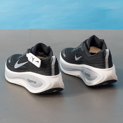 耐克正品男鞋春季新款VOMERO PLUS轻便运动鞋ZoomX缓震回弹跑步鞋