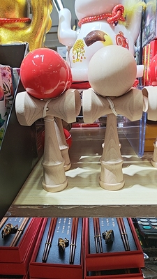 包邮kendama日本剑玉花梨木榉木剑玉球 比赛专业技巧球 剑球