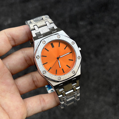 无LOGO手表橙色小众设计男士手表2025新款百搭学生夜光防水潮流表