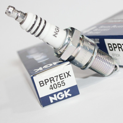 ngk铱金火花塞bpr7eix川崎
