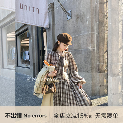 不出错 No errors 气质优雅咖色格纹蝴蝶结系带连衣裙 2025秋新款