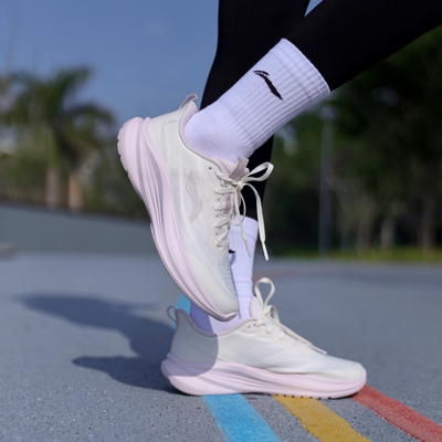 LiNing李宁轻风TPU织物厚底轻便缓震舒适休闲女鞋跑步鞋ARSV108-3