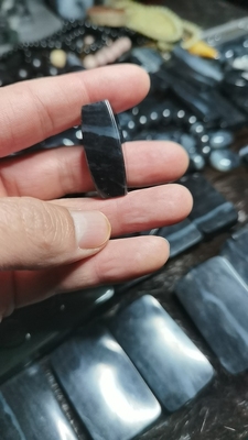 新疆和田玉籽料青花墨玉一线天勒子 天珠 挂件 配饰 方勒子