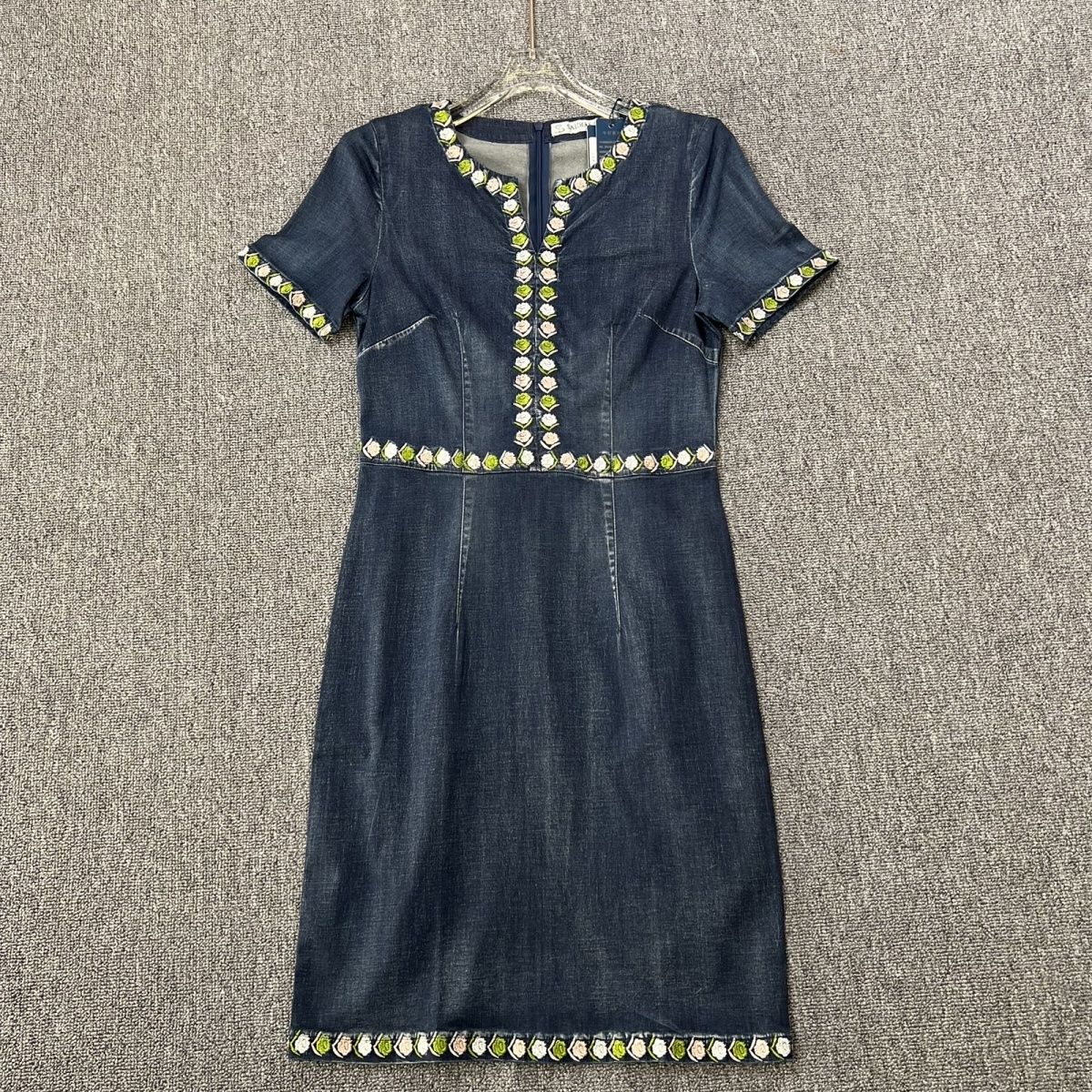1936撤柜SD显瘦刺绣钩花牛仔连衣裙2026女装夏季新款修身短袖裙子