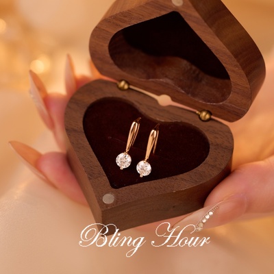 莫桑石耳饰极简风50分耳钩简约高级感时尚经典个性女莫桑钻女耳环