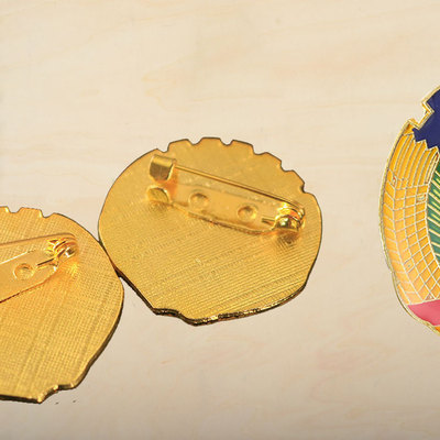 滴政塑民大会人民蝴蝶扣协别针徽