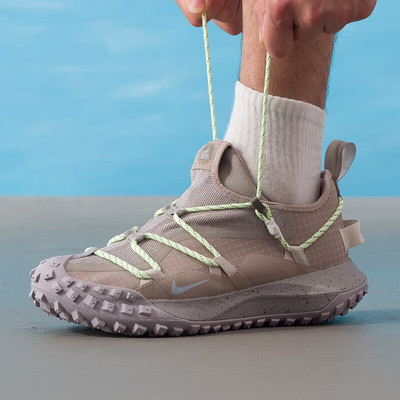 NIKE耐克男鞋轻便休闲运动跑步鞋