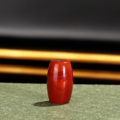 天然川料南红桶珠 直径9x14mm  满肉火焰红配珠顶珠