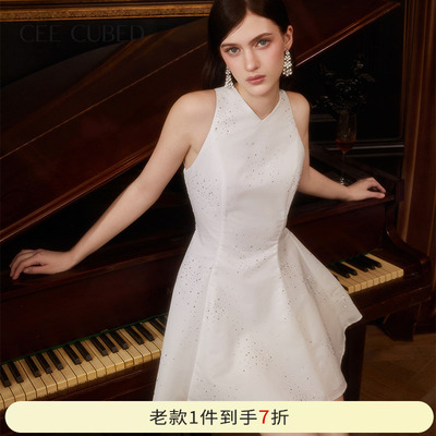 CEECUBED烫钻阔型A摆背心连衣裙