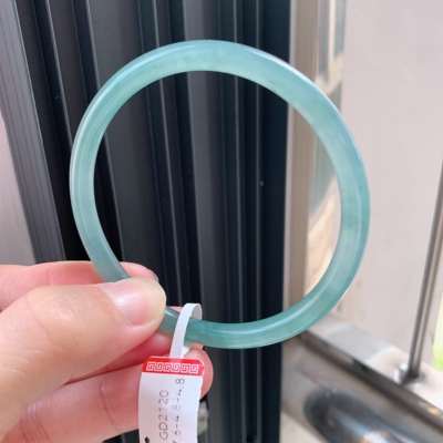 5758危料手镯a货冰种冰蓝叮当镯自然光实拍送闺蜜送长辈有证书