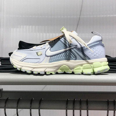 耐克大童运动训练跑步鞋