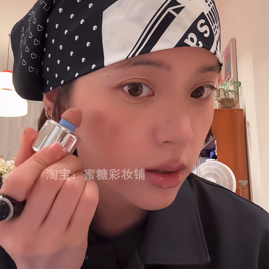 欧阳娜娜推荐 无花果低饱和灰咖液体腮红液膏泥膨胀收缩哑光裸土