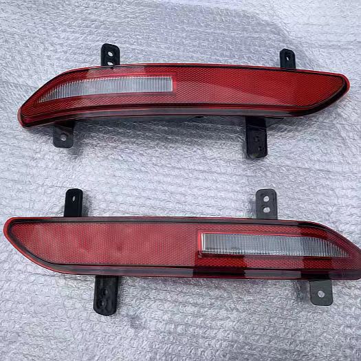 适用20-21款长安欧尚X7后雾灯 保险杠灯X7后杠灯倒车灯反射器总成
