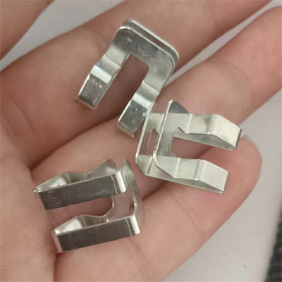 前装饰角板卡子铁卡扣卡卡固