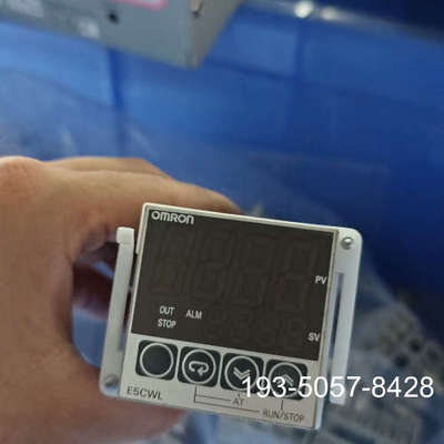 议价温控器型号E5CWL-Q1TC，，，功详谈