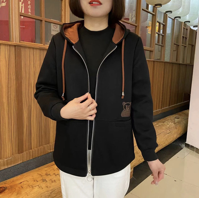 休闲连帽纯色小熊外套夹克衫