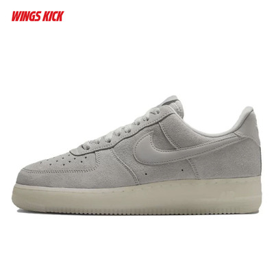 Nike/耐克 AIR FORCE 1 女子低帮复古运动板鞋休闲鞋 IQ0136-100