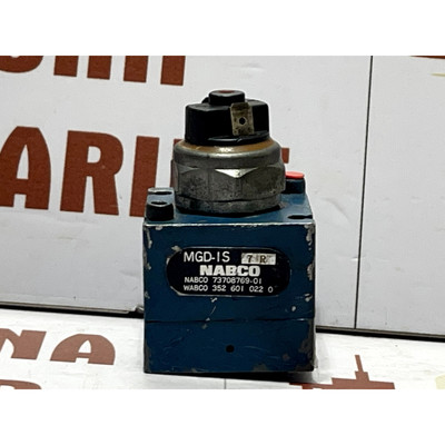 NABCO 3526010220 pressure control valve