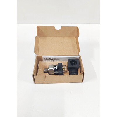 TRAFAG 8472.78.5717 压力变送器传感器 4-20MA