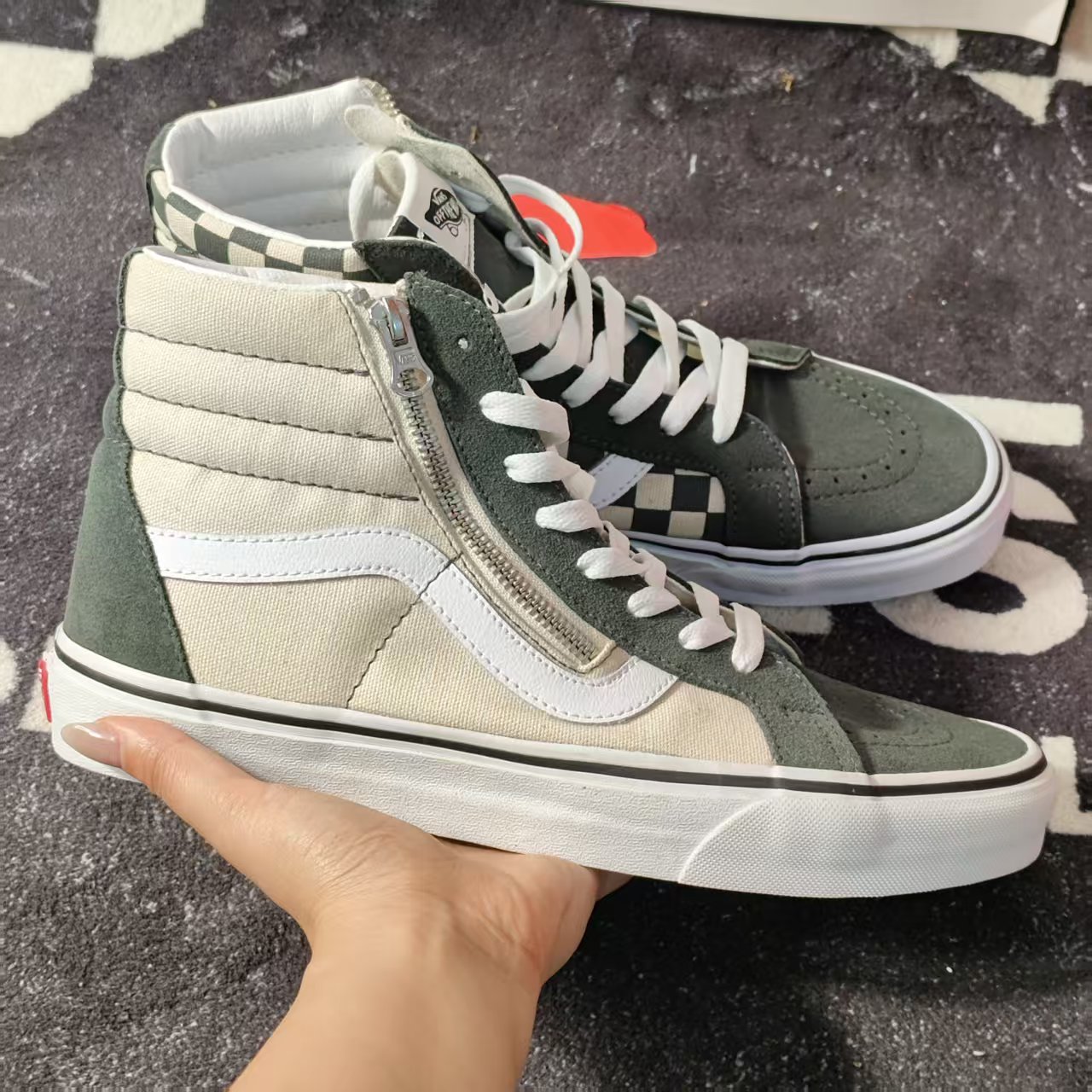 Vans Sk8-Hi侧边拉链灰绿拼色棋盘格高帮情侣滑板鞋VN0007NZTWH